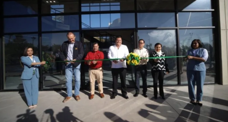 UABC inauguró 2 edificios nuevos